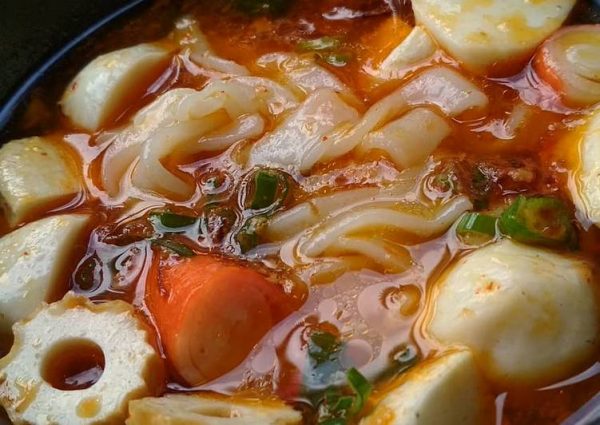 10 Resep Seblak Kuah Super Pedas, Enak & Praktis