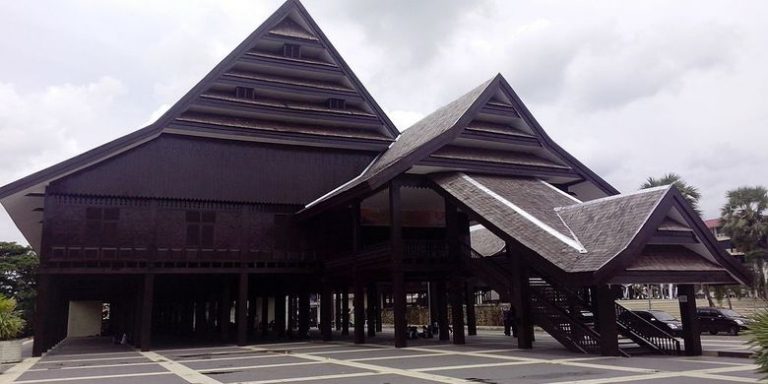 Sejarah Kerajaan Makassar, Masa Kejayaan & Peninggalannya