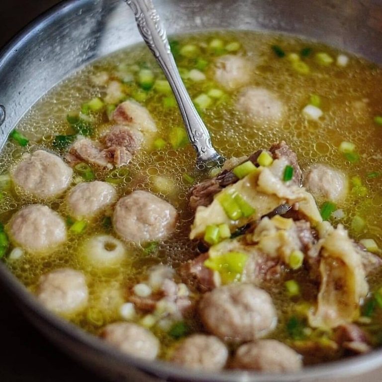 10 Resep Kuah Bakso yang Segar, Gurih dan Bikin Nagih! 10 Resep Kuah Bakso yang Segar, Gurih dan Bikin Nagih!