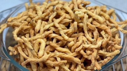 12 Cara Membuat Kue Bawang, Gurih, Enak dan Bikin Nagih