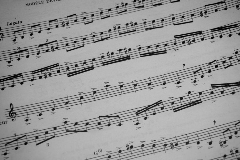 Notasi/Not Musik: Pengertian dan Jenis-jenisnya