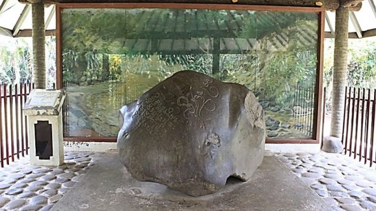 Kerajaan Tarumanegara: Sejarah, Raja, Kejayaan & Peninggalan