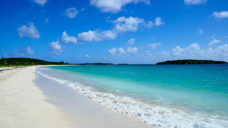 24 Pantai Terindah di Dunia yang Wajib Kamu Datangi!