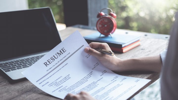 20 Contoh Deskripsi Diri dalam CV yang Pasti Dilirik HRD
