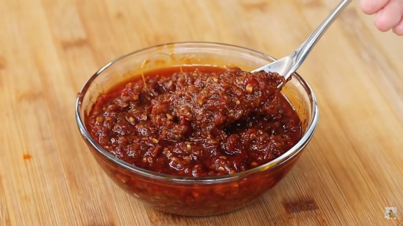 10 Cara Bikin Sambal Agar Tidak Basi Hingga Berbulan-Bulan!