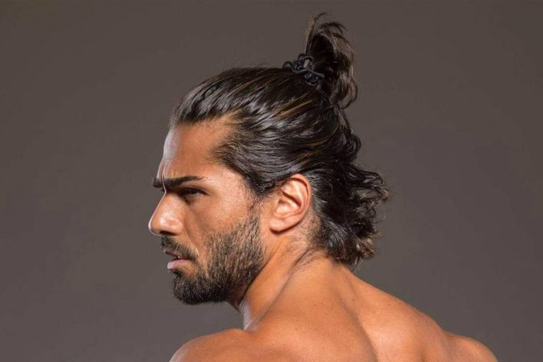 20 Model Rambut Man Bun yang Bikin Makin Keren dan Trendi