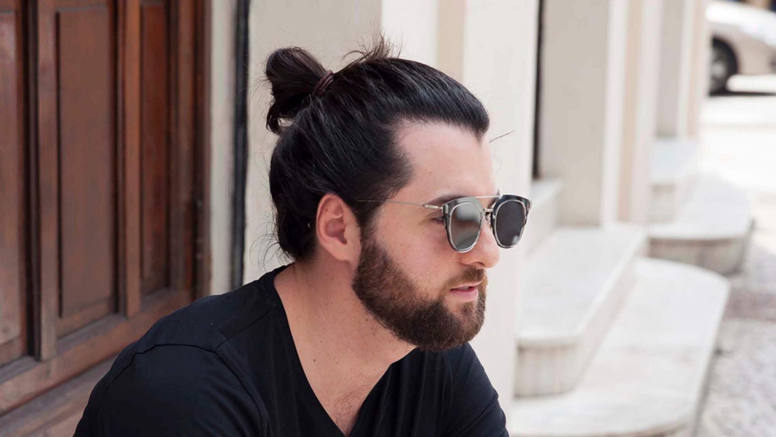 28 Model Rambut Pria Ikal, Bikin Penampilan Jadi Lebih Keren!