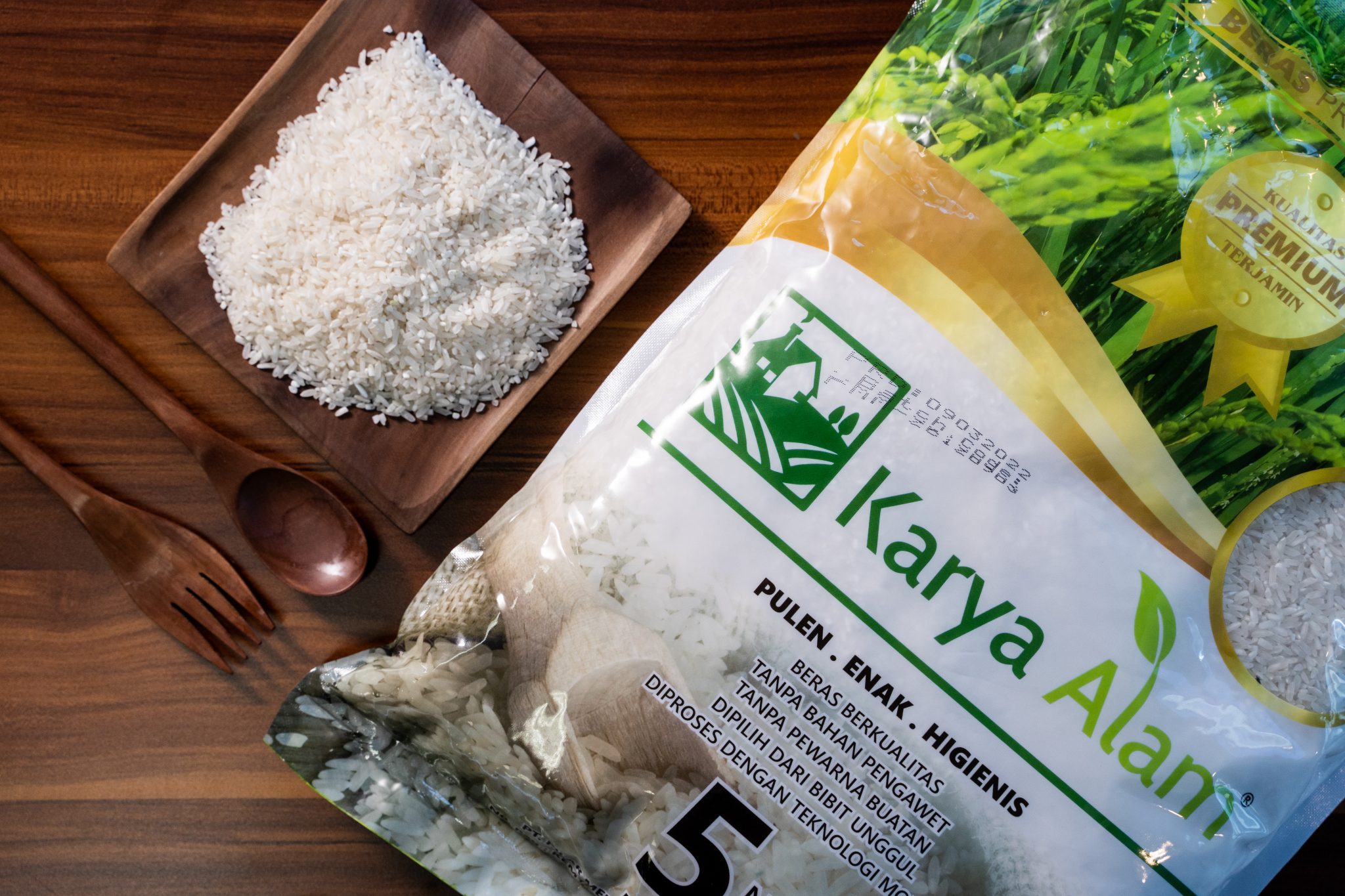 15 Merek Beras Terbaik yang Enak, Pulen dan Sehat 2023!