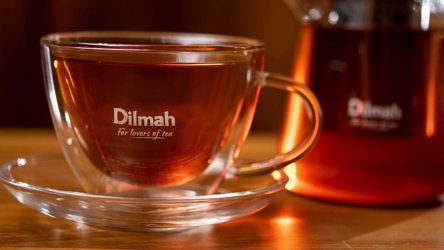 12 Rekomendasi Merek Teh Terbaik di Indonesia yang Nikmat