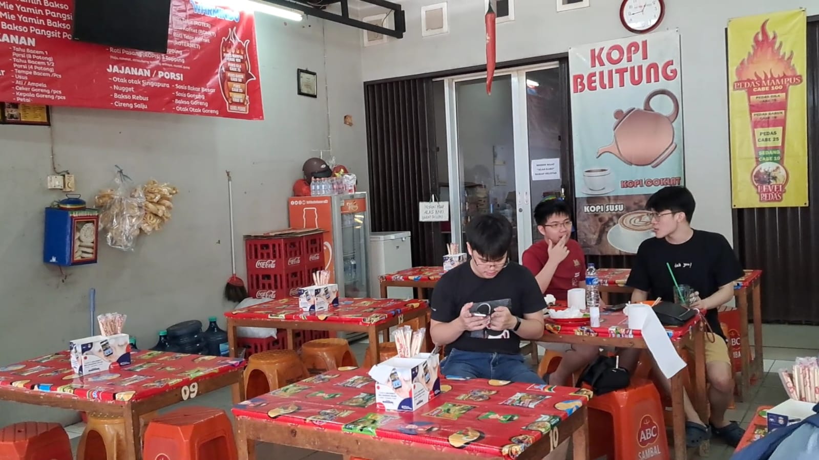 10 Rekomendasi Warmindo Malang yang Enak untuk Hangout