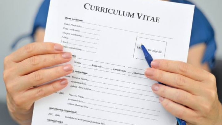 20 Contoh Deskripsi Diri dalam CV yang Pasti Dilirik HRD