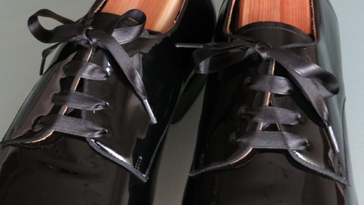 35 Cara Mengikat Tali Sepatu Keren, Unik dan Mudah