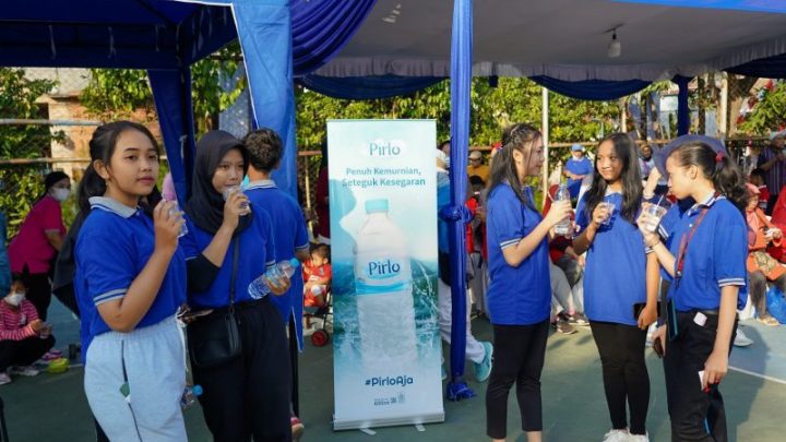 Pirlo Hadir di Gema Toko Biru, Jalan Sehat Jadi Lebih Segar dan Seru!