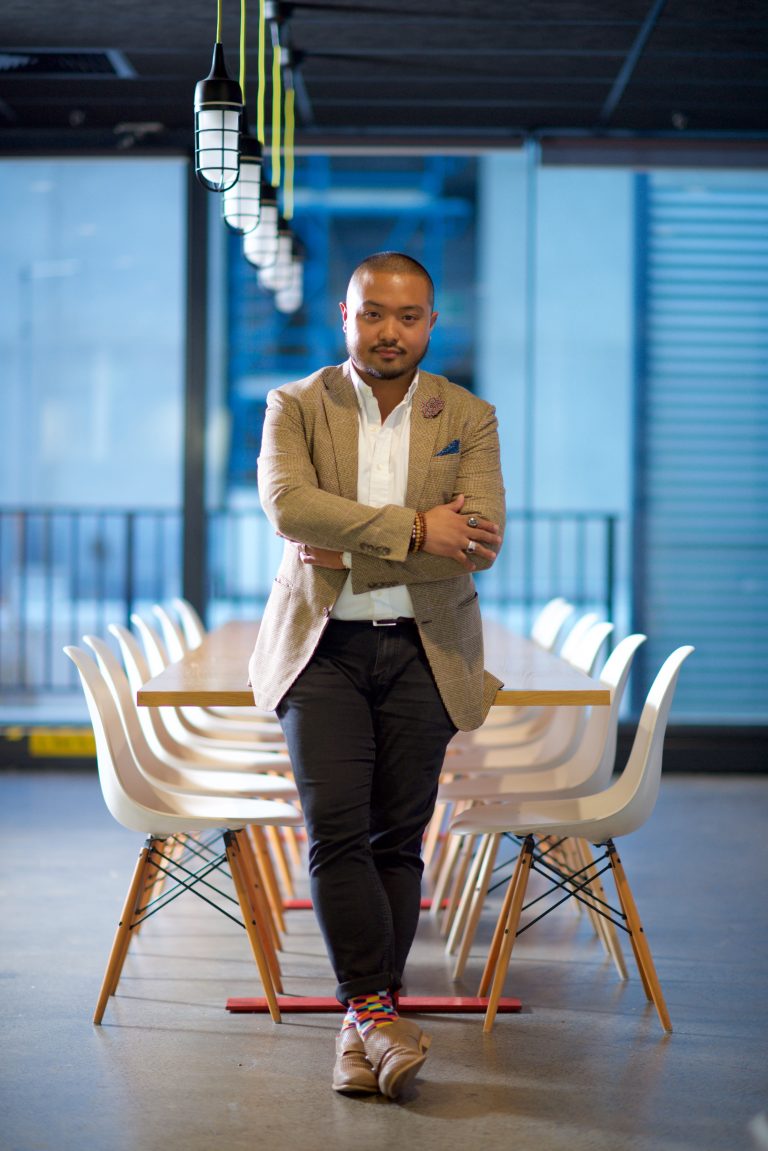 12 Contoh Foto Full Body Untuk Melamar Kerja, Disertai Ukuran