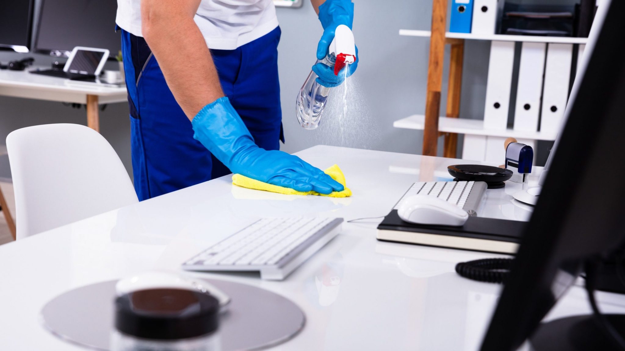 Profesi Office Boy: Pengertian, Tugas dan Tanggung Jawabnya