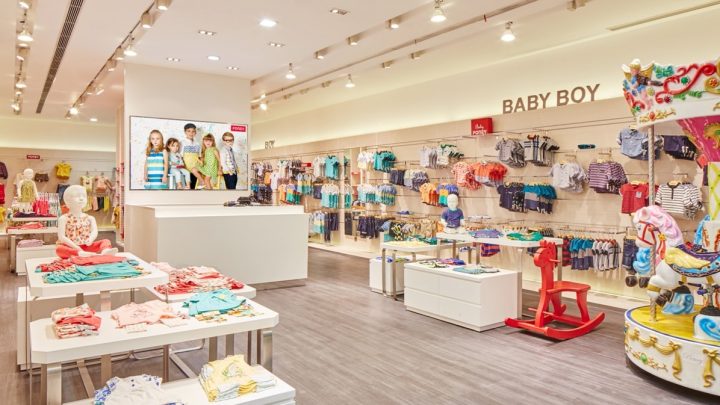 27 Desain Toko Baju Anak Ukuran Kecil dan Minimalis