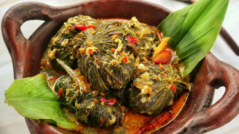 Resep Buntil Daun Talas Rumahan, Enak dan Sedap!