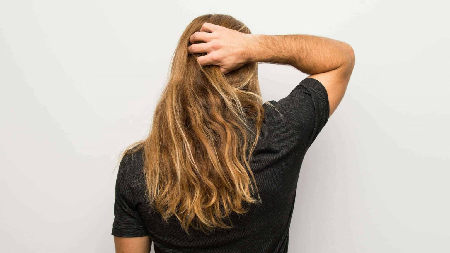 20+ Cara Meluruskan Rambut Pria Alami, Cepat dan Mudah!