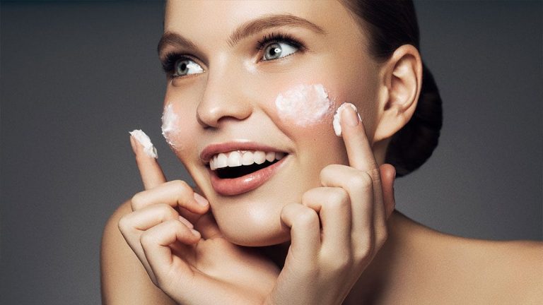15+ Rekomendasi Moisturizer untuk Kulit Sensitif Terbaik 2023