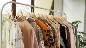 900 Ide Nama Brand Fashion Beserta Artinya, Unik & Kekinian!