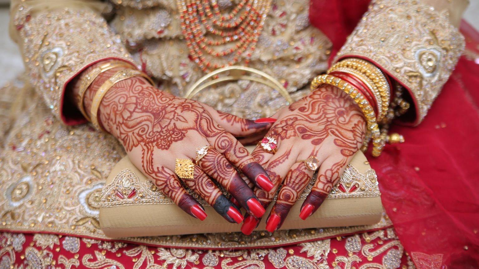 Cantik, Inilah 15+ Inspirasi Desain Henna Simple untuk Pemula!