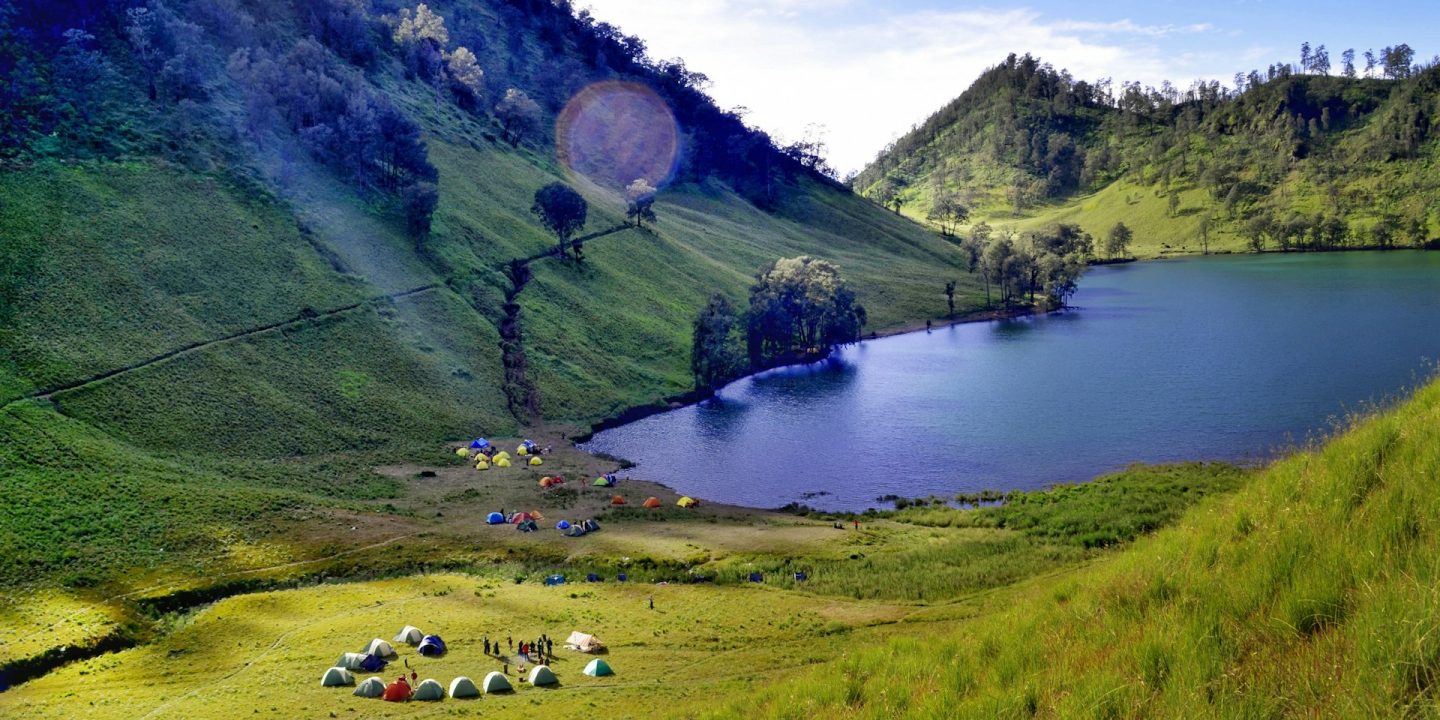Info Wisata Danau Ranu Kumbolo, Surganya Gunung Semeru