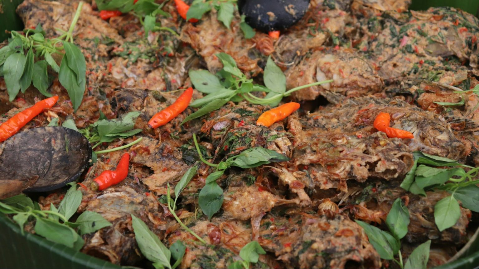 Mengenal Pecel Pitik, Kuliner Wajib di Upacara Adat Banyuwangi