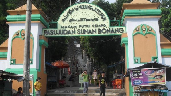 Makam Sunan Bonang Tuban, Wisata Religi yang Selalu Ramai